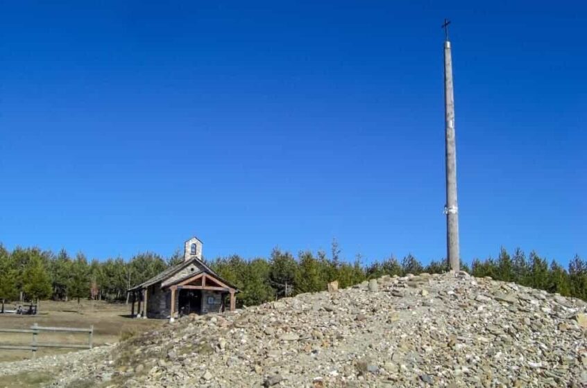 Cruz de Ferro - The Camino's Iron Cross - Follow the Camino